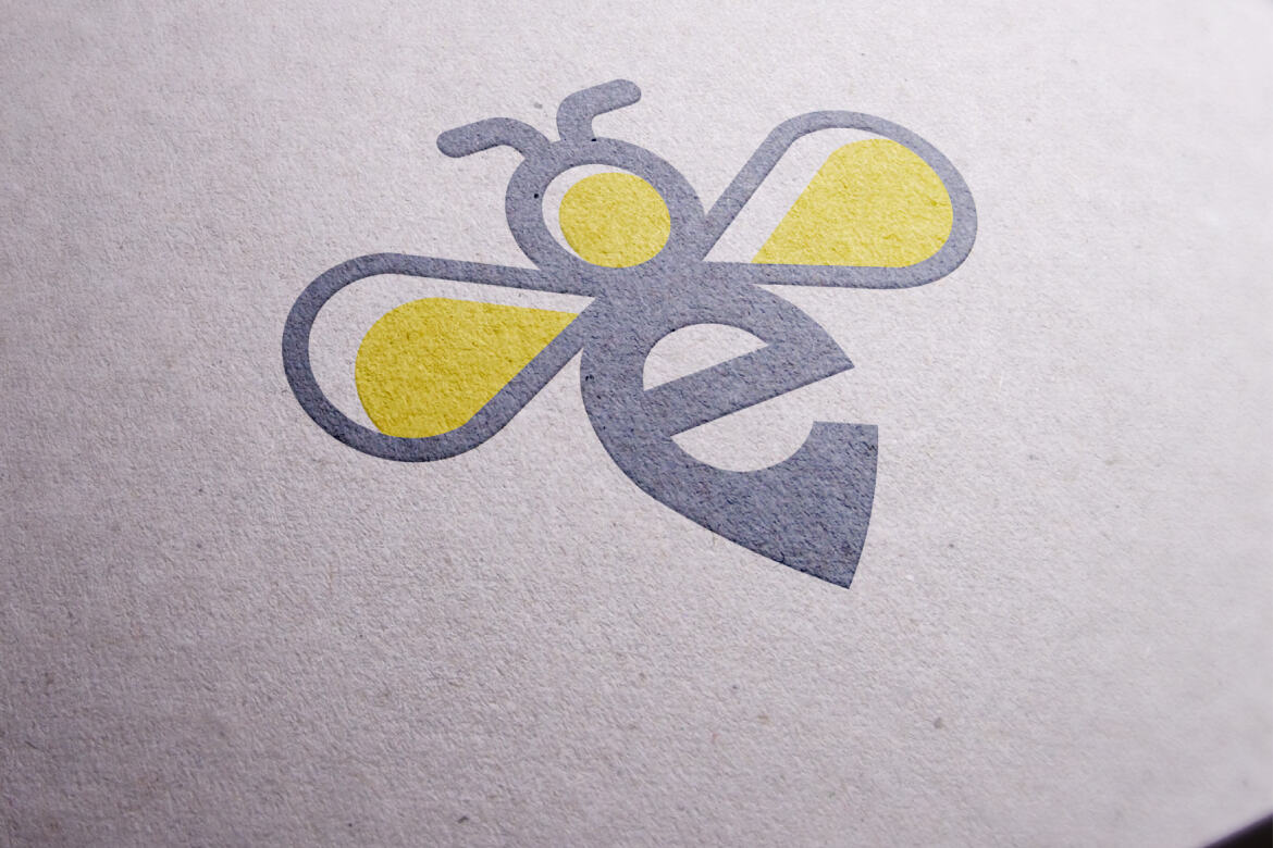 Initial E bee logo design template vector | Deeezy