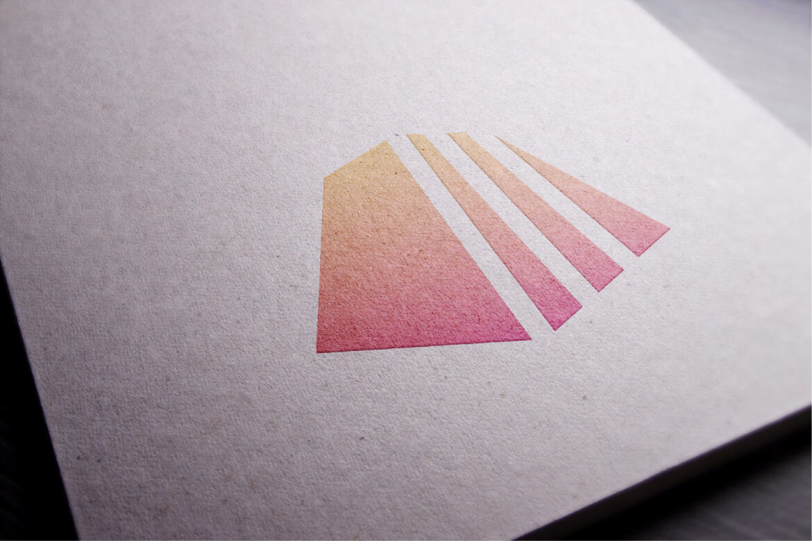 Old train locomotive icon design vector | Deeezy